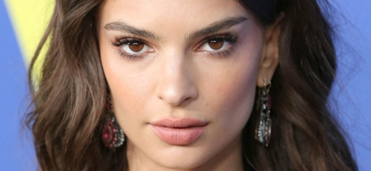 Emily Ratajkowski 2018 Micro Bikini Photos Resurface · Daily Beirut